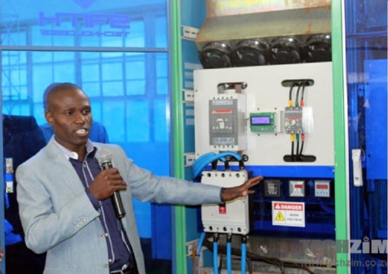 Zimbabwean Inventor Maxwell Chikumbutso Thrives in the U.S. Without ...