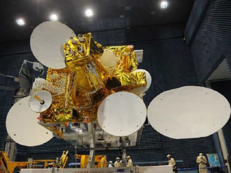 Algeria's first telecommunication satellite in space begins operations ...