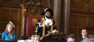 28-year-old Somali refugee elected mayor of UK city, the youngest ...