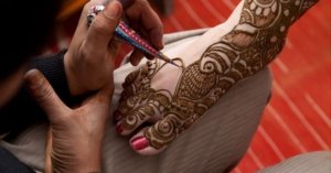 Henna Designs: The ancient African body art technique that is in great ...