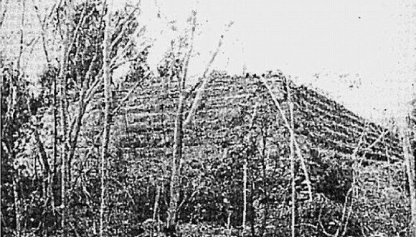 The forgotten groundnut pyramids of Nigeria, the one-time pride of the ...