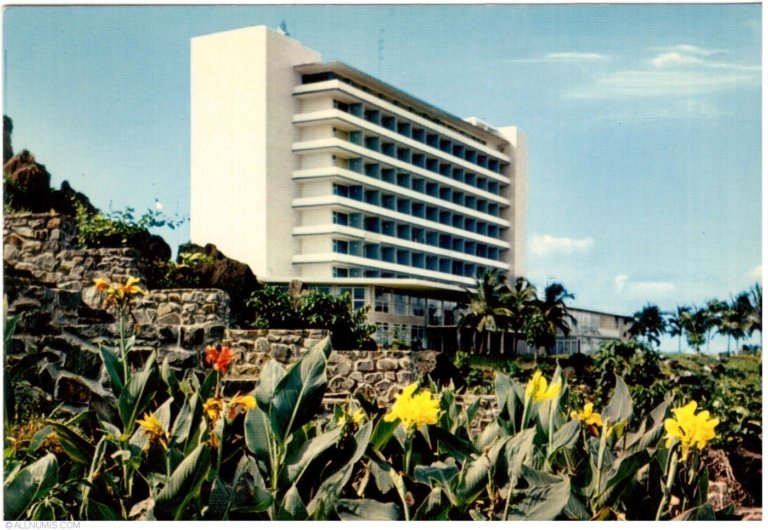 The sad end of one of the world's most luxurious hotels in the heart of ...
