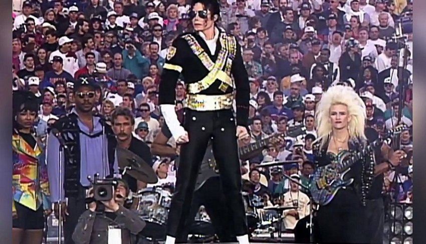 Watch the moment Michael Jackson won 8 Grammys in 1984 - Face2Face Africa