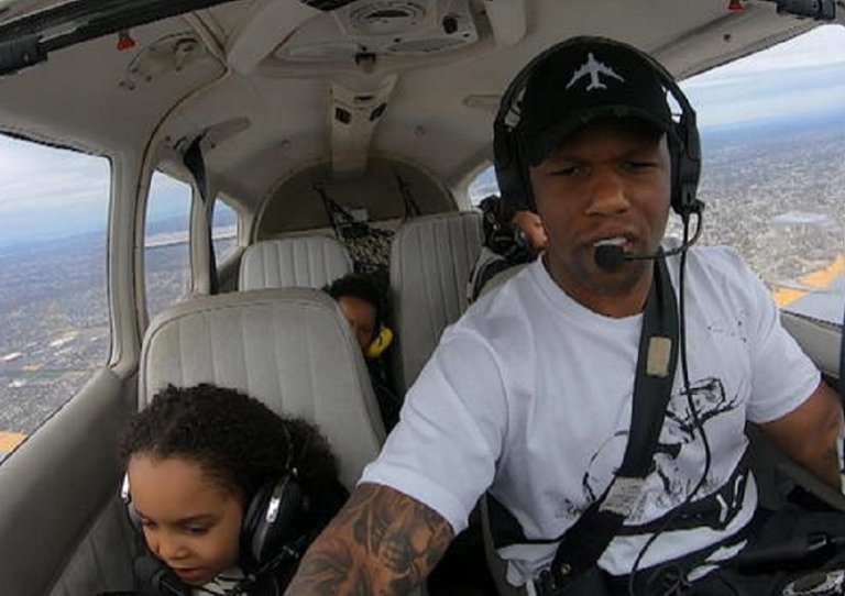 these 2 black pilots are teaching black kids how to fly airplanes at no ...