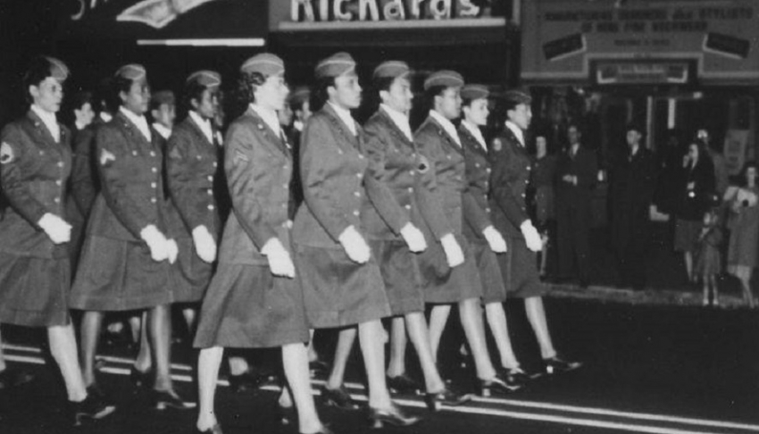 An all-Black pilot crew just made history in flight to Tuskegee ...