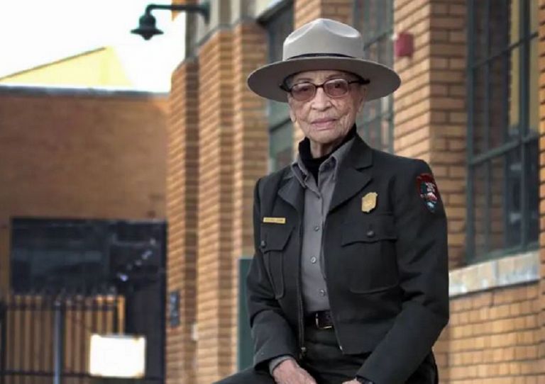 The amazing story of the oldest active park ranger in America who just ...