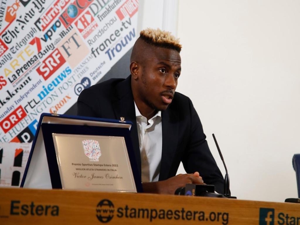 Nigerian soccer superstar Victor Osimhen awarded Best Foreign Athlete ...