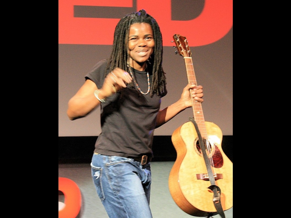 Tracy Chapman becomes first-ever Black woman to have sole songwriting ...