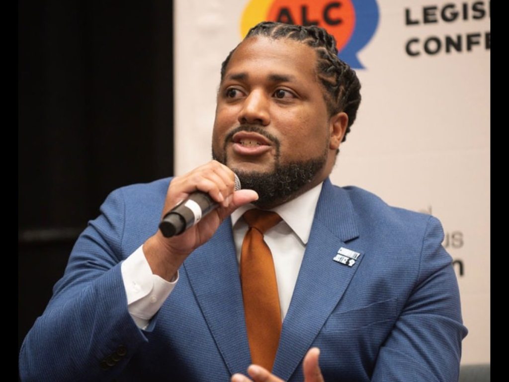 Turning pain to purpose…two gun victims join White House to fight gun ...