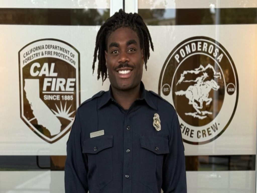 Hero firefighter interrupts day off to rescue family in garage fire ...