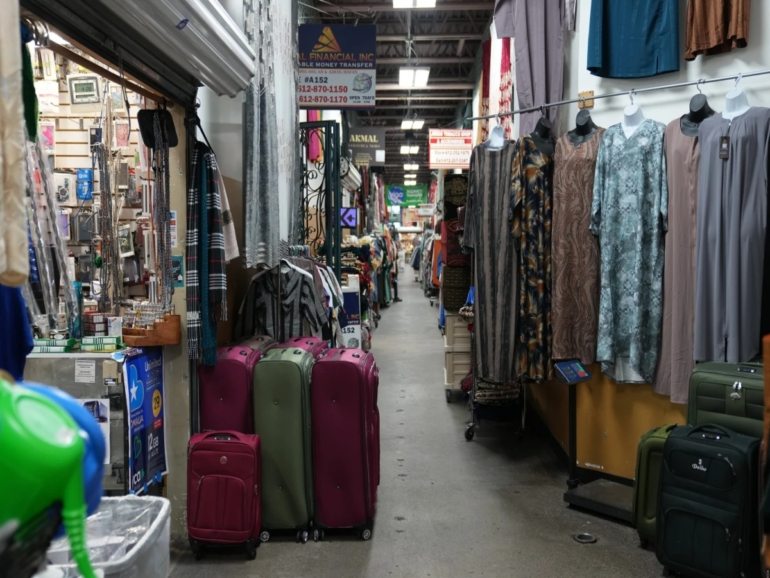 Economic fallout intensifies for Somali businesses amid Minneapolis ICE ...